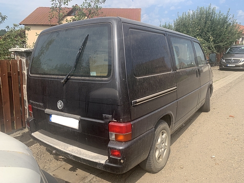 Autoturism marca Volkswagen model TRANSPORTER 70X02A
